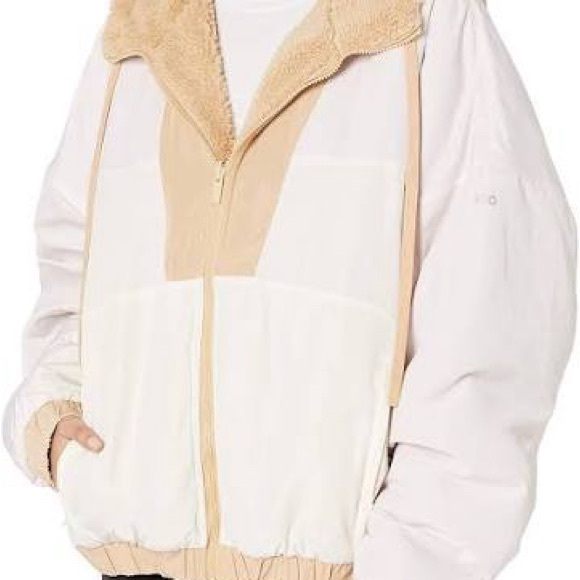 ALO Yoga | Jackets & Coats | Alo Yoga Sherpa Reversible Jacket | Poshmark